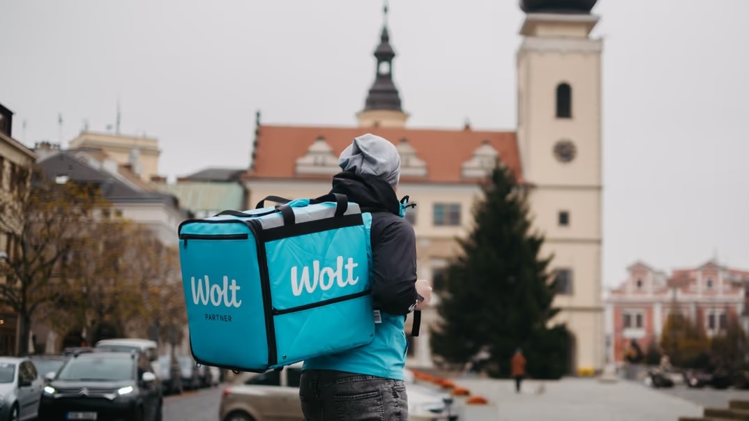 Wolt Drive nastavuje laťku. On-line nákupy z e-shopu až ke dveřím za 30 minut – faei.cz