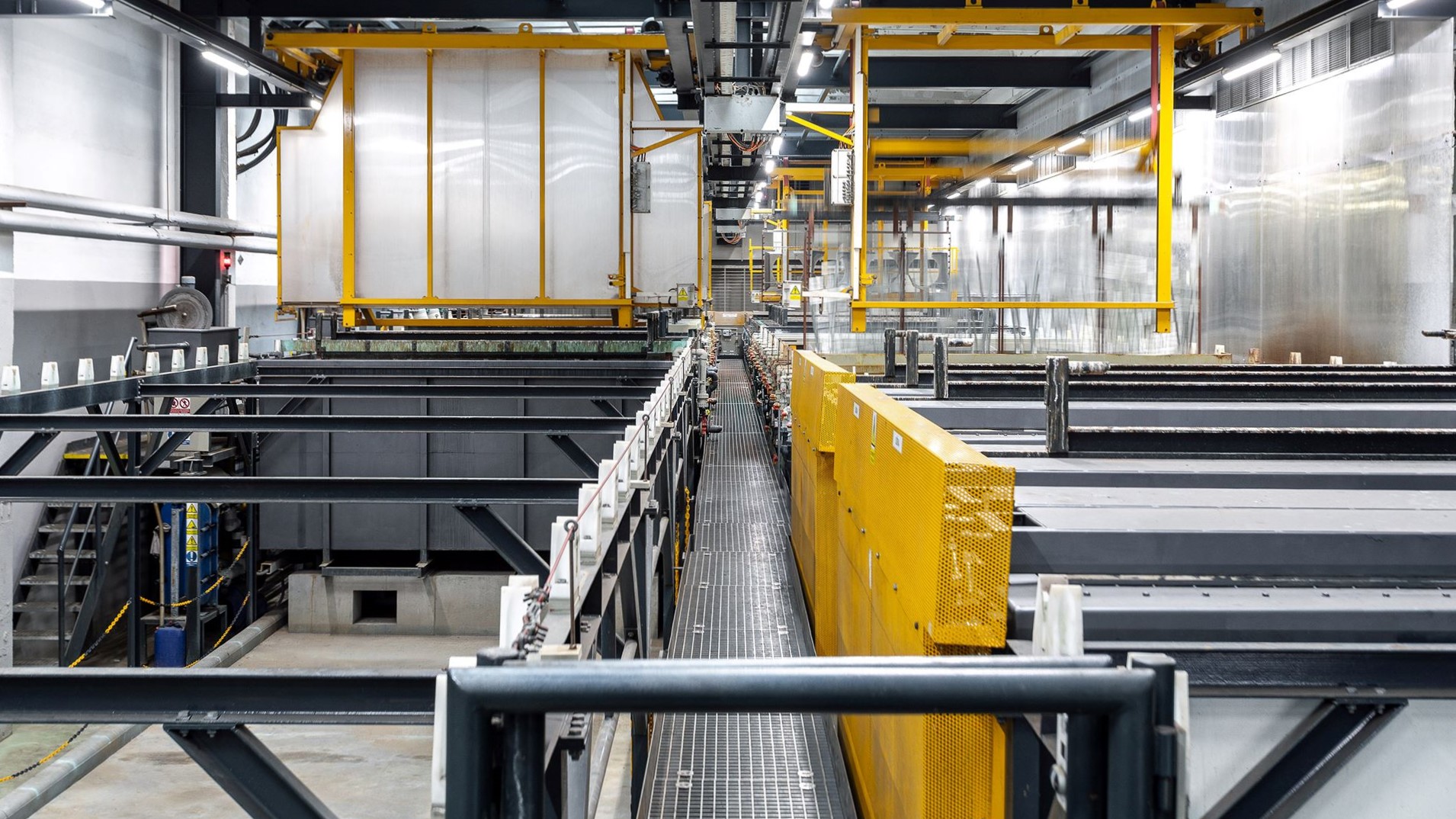 Nová linka opavského Ostroje už pozinkovala plochu jako 70 fotbalových ...